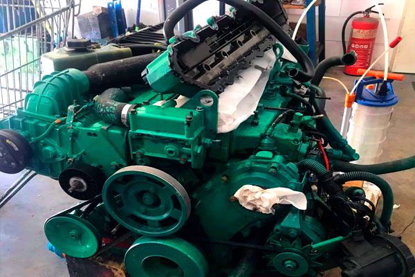 Reconstrucción de motores de barcos Vilanova i la Geltrú - onlyboats.es